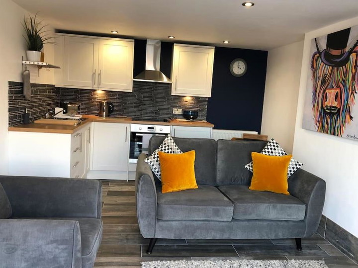 Mumbles - Modern Apartment With Panoramic Sea Views - The Mumbles