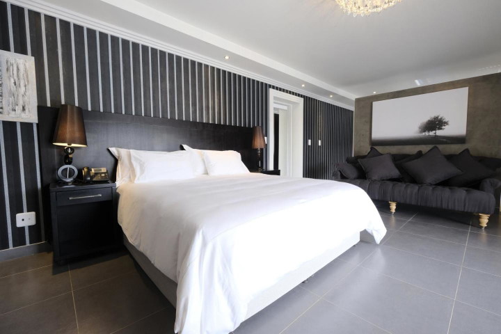 Villa Moyal - Sandton