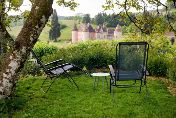 Maison De Vacances Les Mésanges, à Ménessaire - Lac des Settons