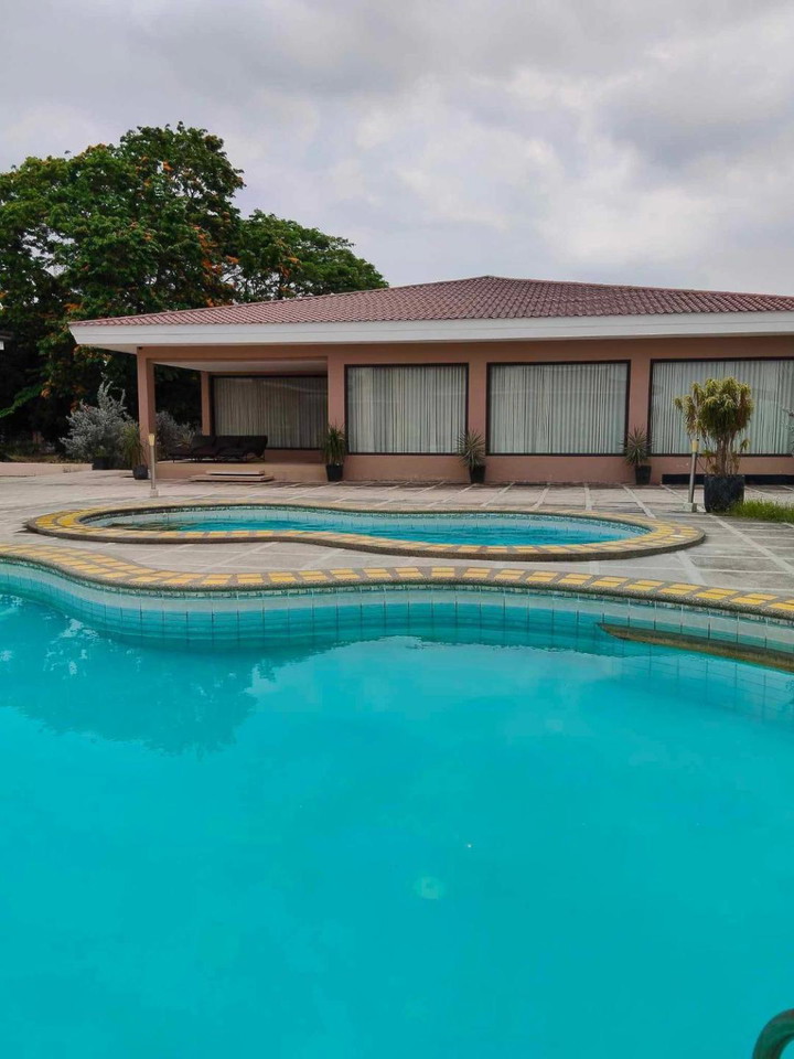 Poolside Cottage - Bataan