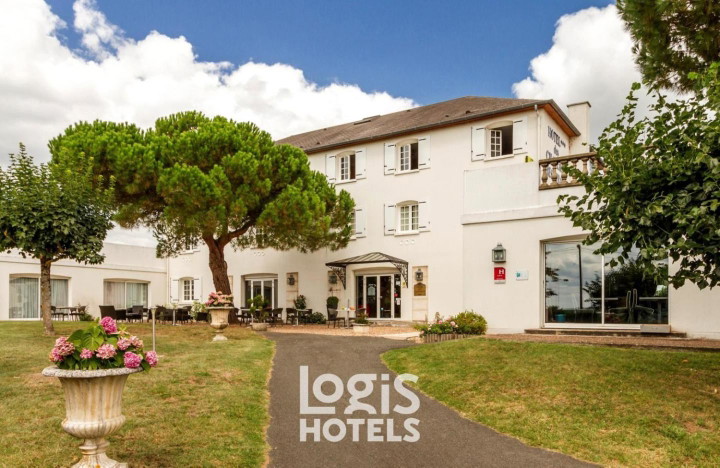 Logis Hôtel Restaurant Des Châteaux - Langeais