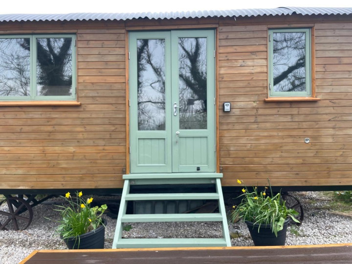 Cosy Shepherd Huts Near Newborough Forest Anglesey - Wales