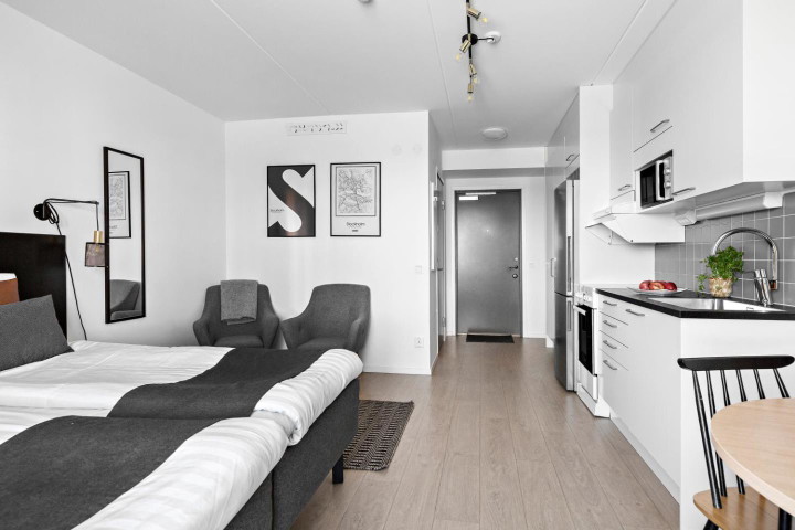 Forenom Hotels & Apartments Flemingsberg - 10min From ÄLvsjö - Huddinge