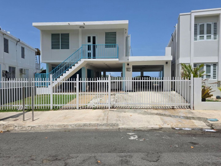 Charming 3-bedroom House In Monte Vista Fajardo, Puerto Rico - Fajardo
