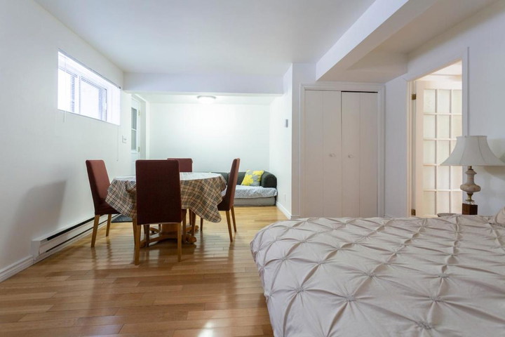 Two Rooms Apartment - LaSalle