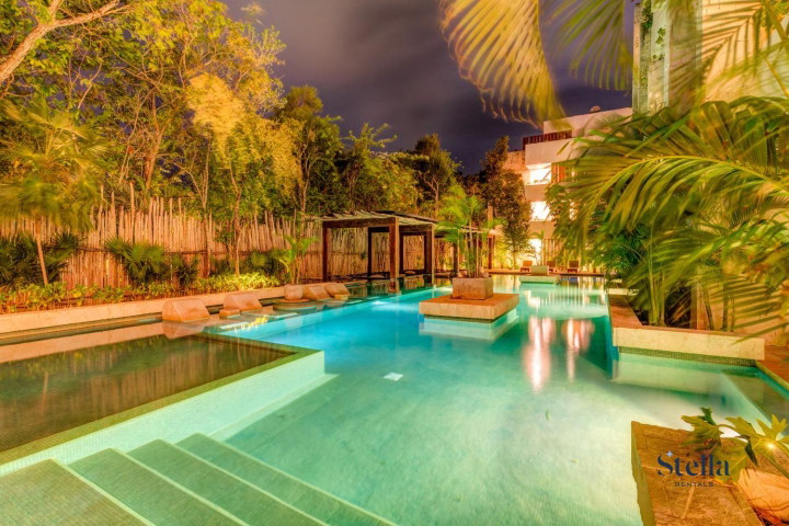Private Rooftop 1br Condo With Stunning Common Areas - Riviera Maya