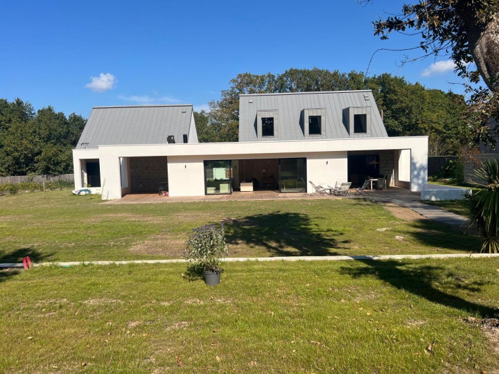 Beautiful South-facing Architect's House! - Mesquer