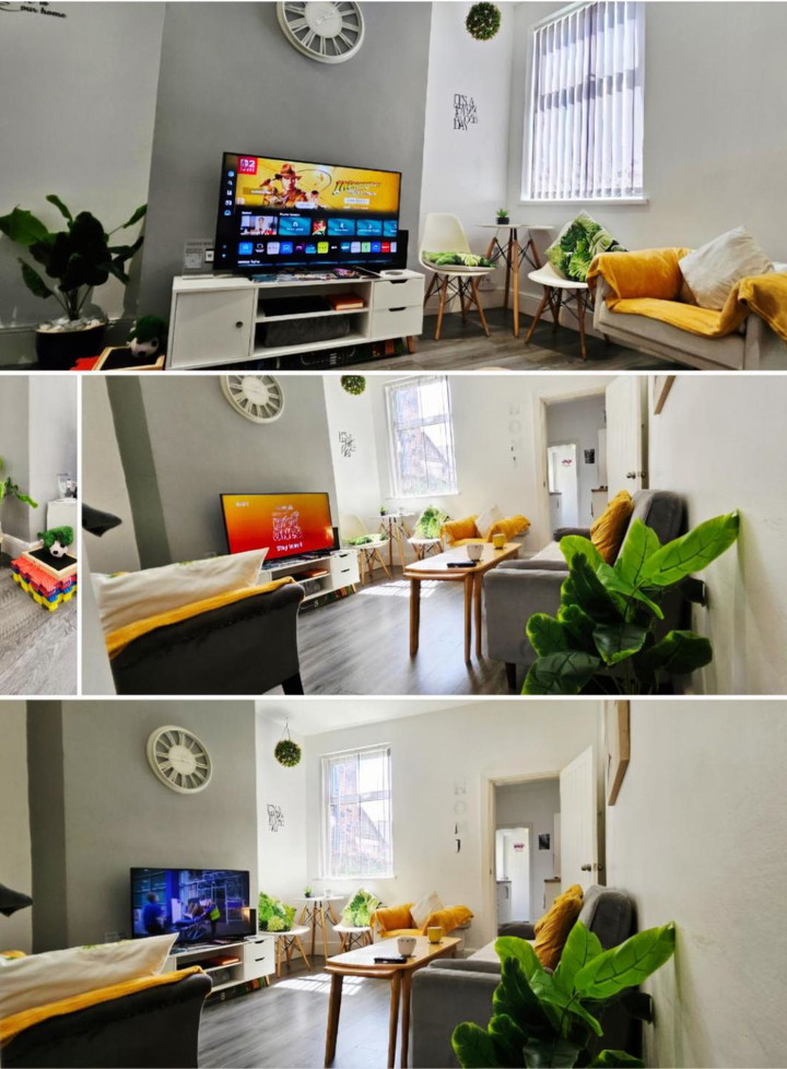 By The Joyous Stays - House With Home Comforts - Stoke-on-Trent