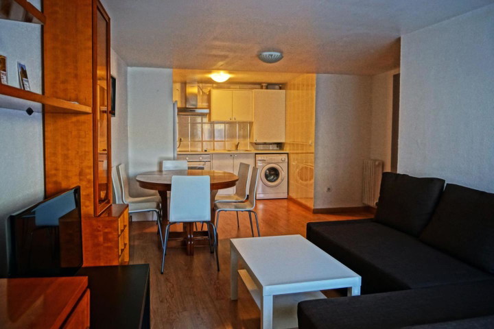 Apartamentos Turísticos Río Gallego (Apartamento Huesca) - Huesca