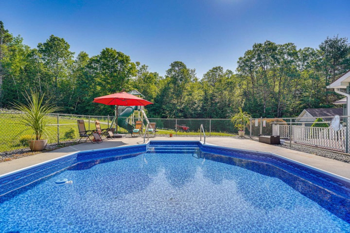 Adirondack Retreat W/ Heated Pool & Scenic Views! - Adirondack, NY
