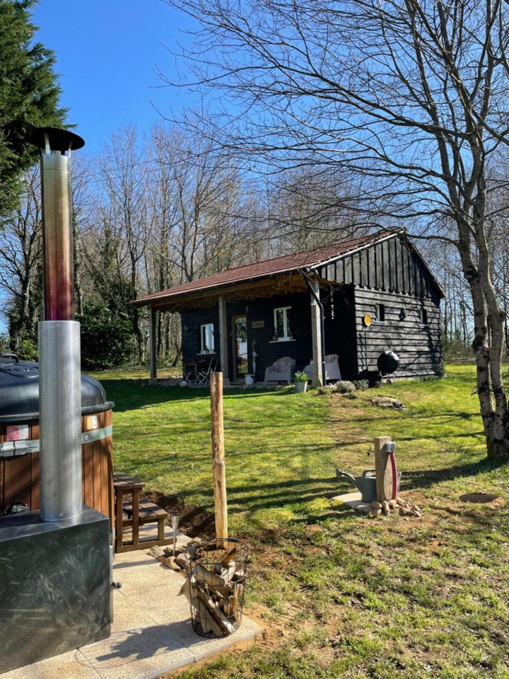 Gite La Chouette Met Hottub - Corrèze