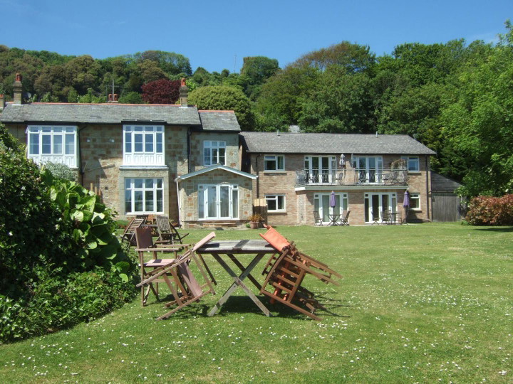 Sea-view Apts, Ferry Savings - Isle of Wight