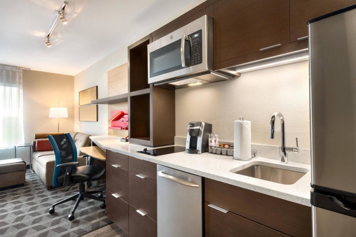 Towneplace Suites By Marriott Milwaukee Grafton - Grafton, WI