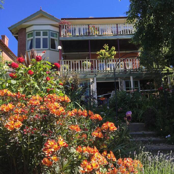 Providence House- 100 Year Old Gracious Residence - Hobart