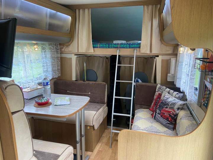 Camping-car Au Charme De La Forêt Avec Jardin Accès à Pied Circuit Des 25 Bosses - Barbizon