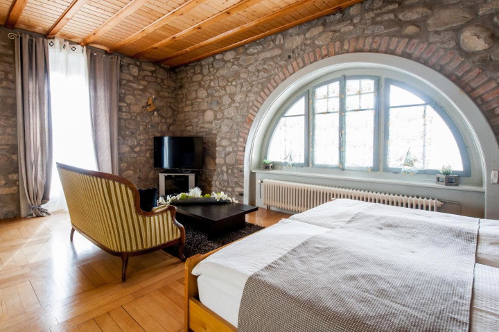 Hotel Acacia - Switzerland