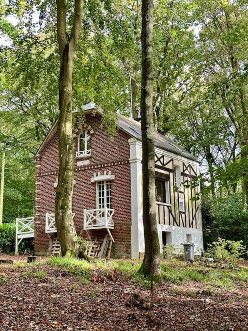 La Feuillée, Charmante Maison Au Bois De Cise - Somme
