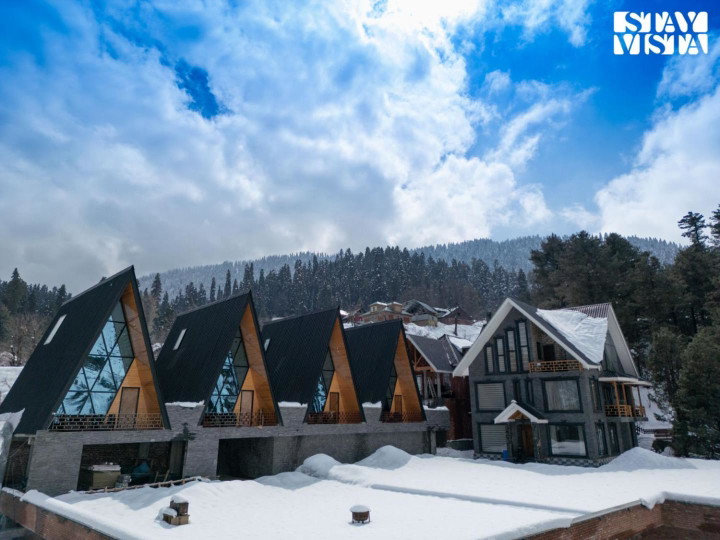 Frozen Fall At Frostflare Cottages By Stayvista - Mountain View & Jacuzzi - Gulmarg