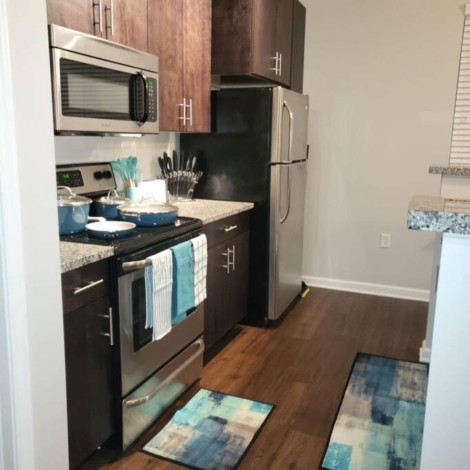 Stylish And Spacious, Close To The Hospital. - Fort Wayne, IN
