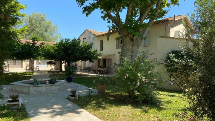 Mas Des Cigognes - Avignon