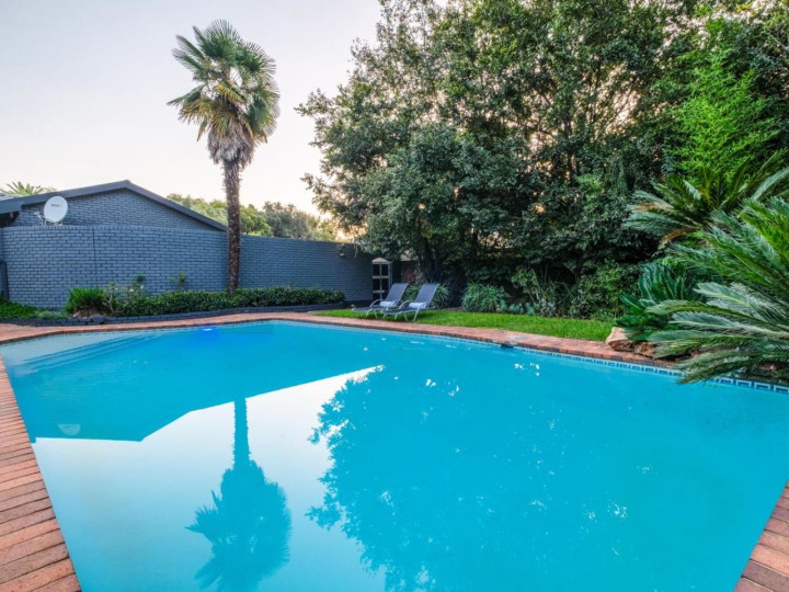 Hurlingham House Guest House - Sandton