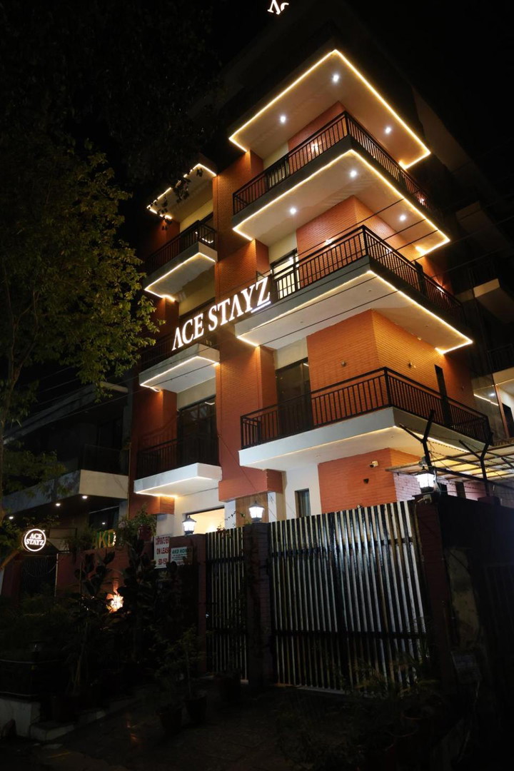 Ace Stayz - Boutique Hotel Near Dlf Mall Sector 45, Noida - Delhi