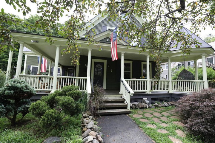 Stay At Jimmy's - Woodstock, VT