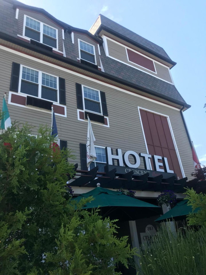 Crescent Suites Hotel - Bedford, MA