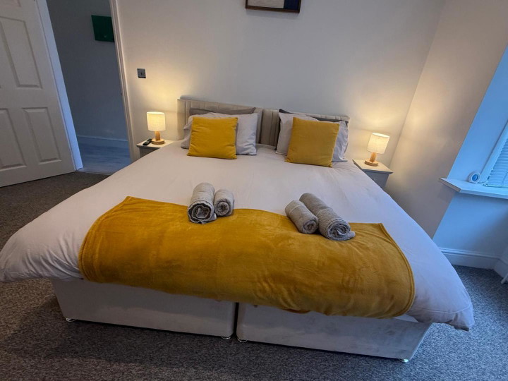 Spacious John York House & Parking - Doncaster