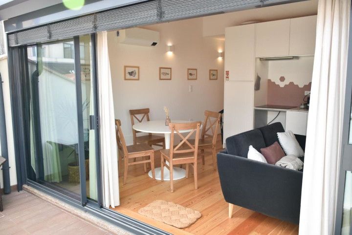 Apartamento Central, Junto A Praça Da Batalha - Apt F - Portugal