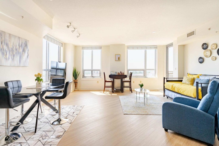 Downtown Silver Spring 2br Skyline Balcony Suite Walkable To Dc Metro Luxepad - Rockville, MD