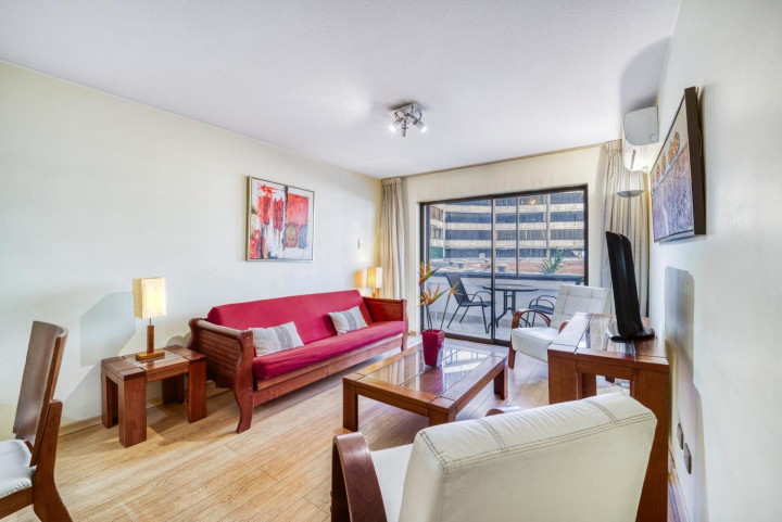 Central Providencia Apartment 2d, Ac And Wifi - Las Condes