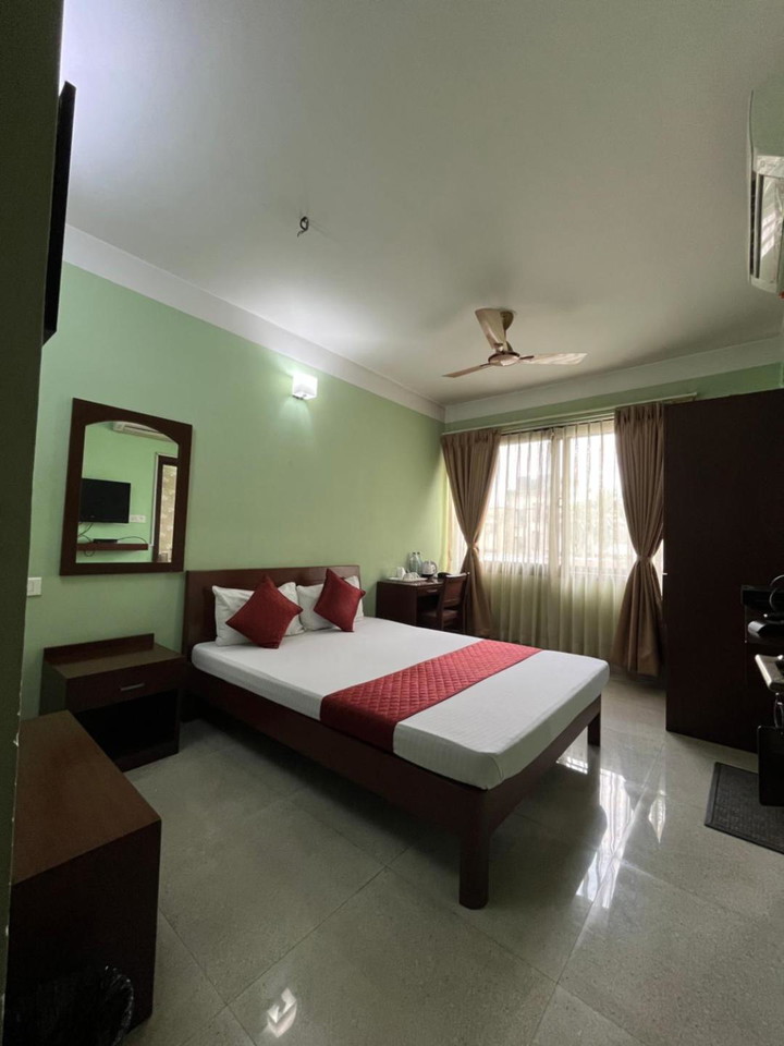 Yaksha Holiday Home - China