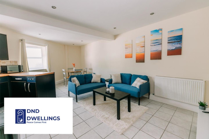 2 Bedroom Flat - 3 Beds - 1 Bath - Parking - Beach And Centre - Folkestone