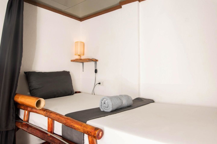 Ohlala Hostel - Badian