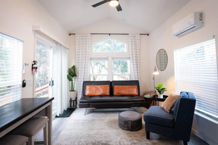 Peaceful Tiny Home Loft And Sauna - San Luis Obispo, CA