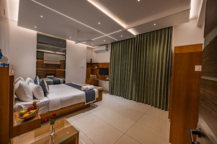 S R Premium Suites - Mysore