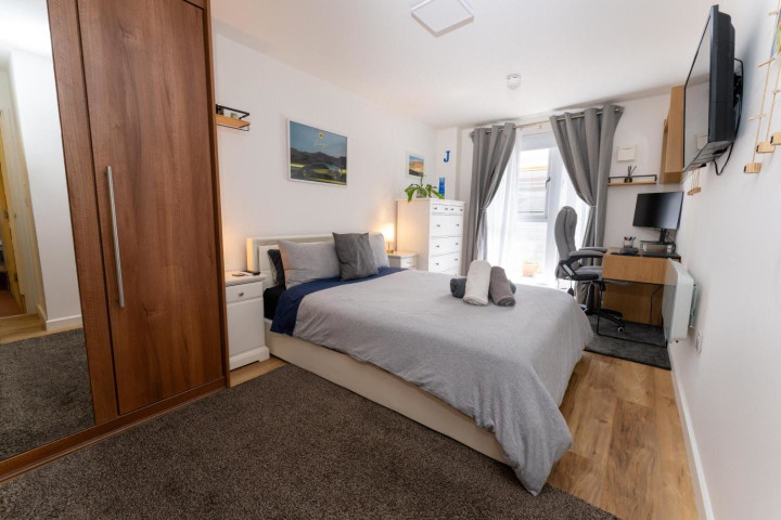 2b2b Deluxe Apartment - Executive Woking & London - 30 Min To Waterloo - Woking