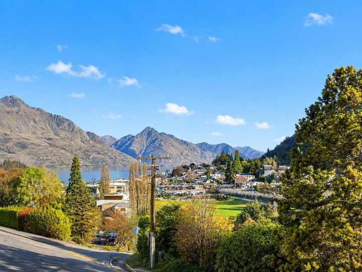 Central Alpine Retreat Hallenstein St - Queenstown