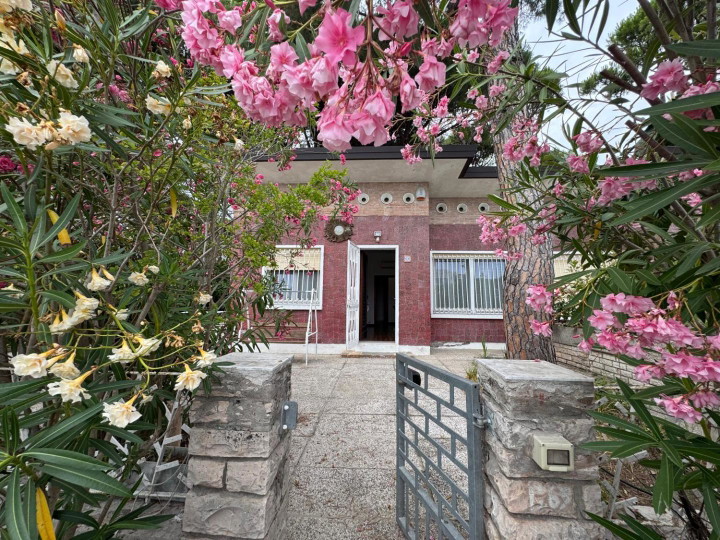 Intera Casa, 100 M Dal Mare, Grande Giardino - Véneto