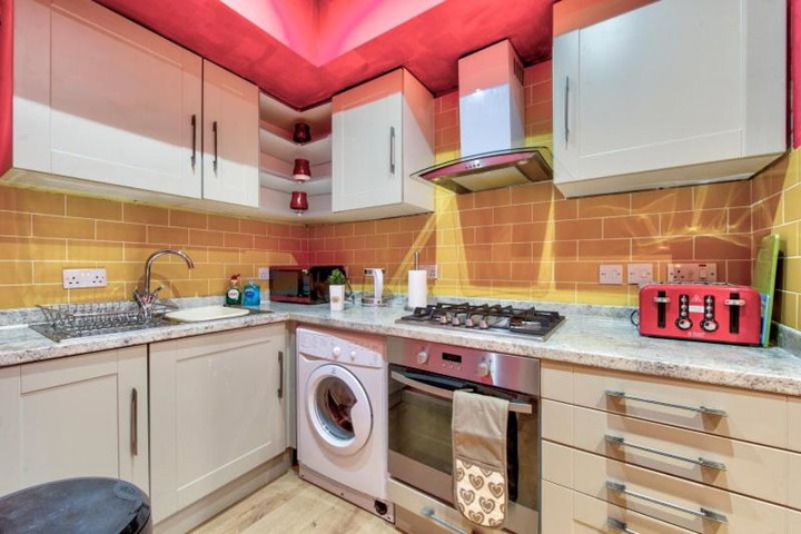 Edinburgh Central Drumdryan Aparthotel - Edinburgh