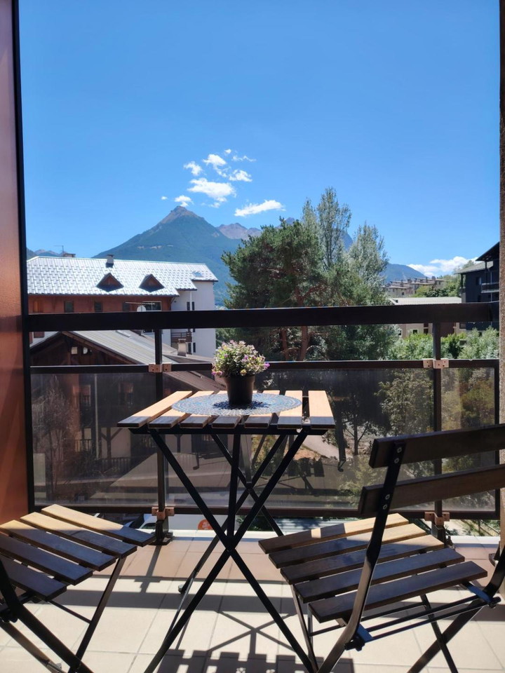 Bel Appartement Au Pied Des Pistes De Serre Chevalier - Vallée de la Clarée