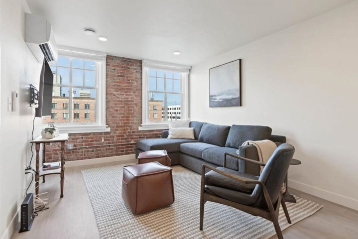 Roav Stays - J And K On Main Luxury Apartment 405 - Spokane, WA