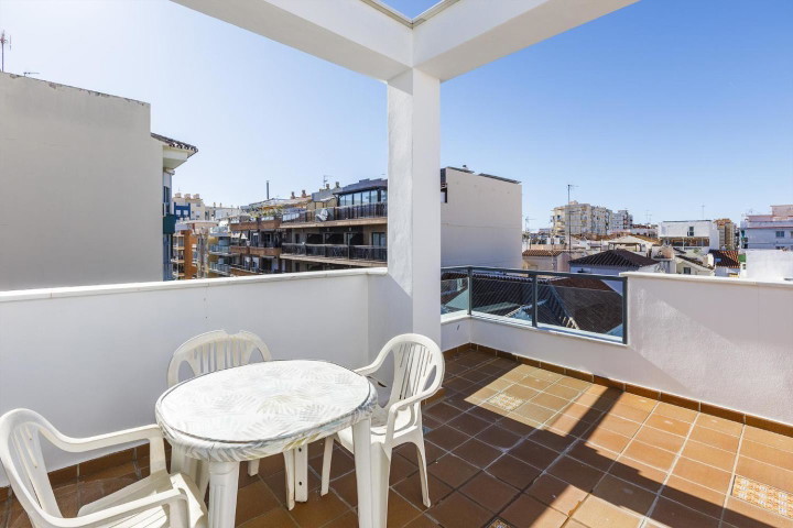 A&n Sunlit Penthouse Steps From The Beach Torre Del Mar - Torre del Mar