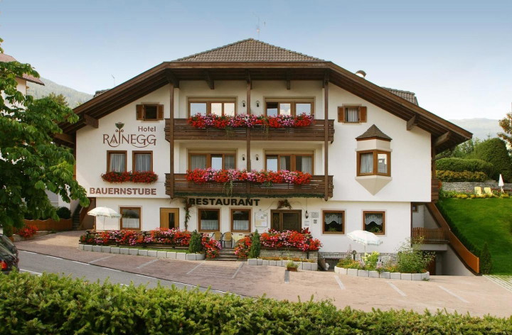 Hotel Rainegg - Welsberg-Taisten