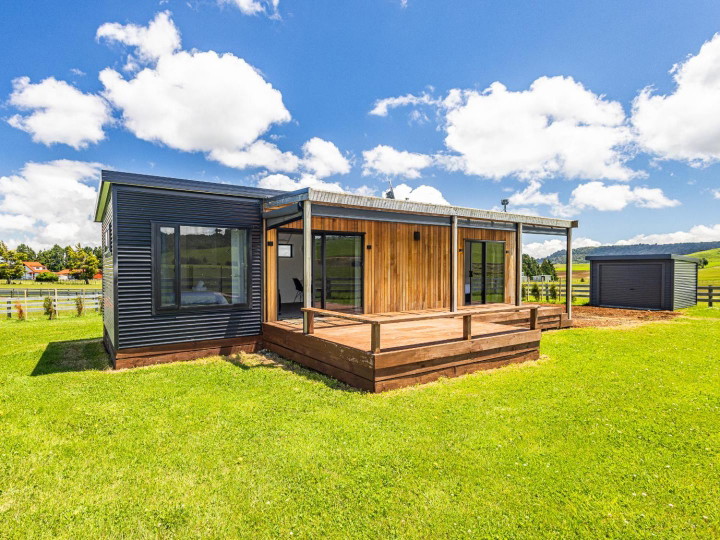 Cozy Cabin With A View - Ohakune Holiday Home - New Zealand