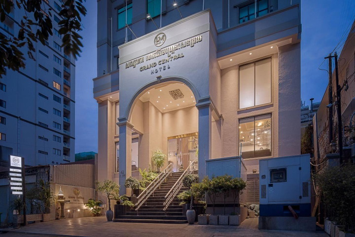 Hm Grand Central Hotel - Cambodia