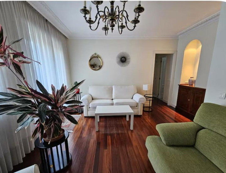 Bright Apartment In Parque Etxebarria With Parking - Bilbao