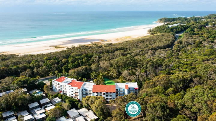 The Islander - North Stradbroke Island