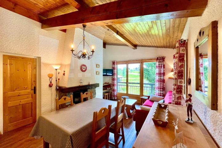 Ski-inski-out Apartment With Balcony In Combloux - Combloux